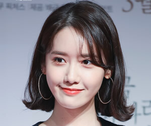 Im Yoon-ah Height, Weight, Religion, Net Worth, Age, Biogra