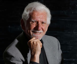 Martin Cooper Height, Weight, Religion, Net Worth, Age, Bio