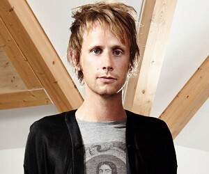 Dominic Howard Height, Weight, Religion, Net Worth, Age, Bi