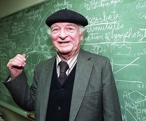 Linus Pauling Height, Weight, Religion, Net Worth, Age, Bio