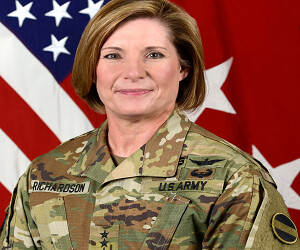 Laura J. Richardson Height, Weight, Religion, Net Worth, Ag