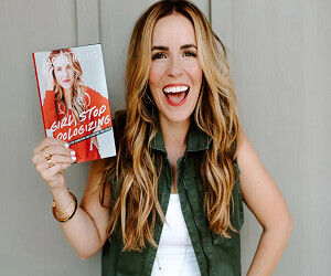 Rachel Hollis Height, Weight, Religion, Net Worth, Age, Bio