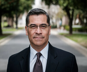 Xavier Becerra Height, Weight, Religion, Net Worth, Age, Bi